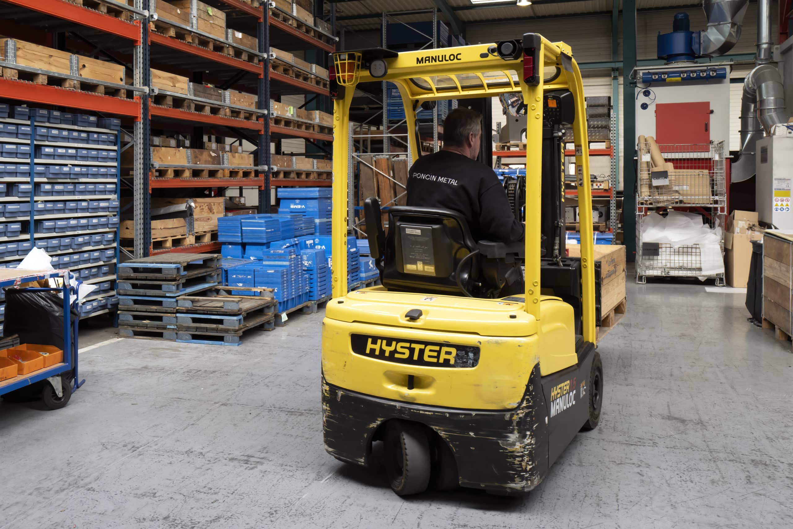 Coordinateur logistique en tôlerie : son rôle - Poncin Métal